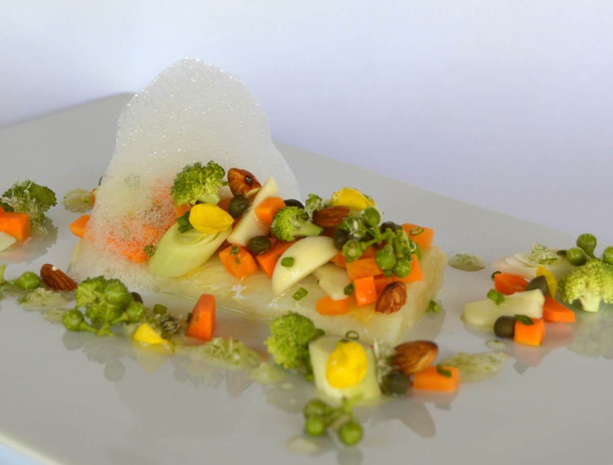 Chillo en Escabeche Cítrico y Aire de Coco y Cardamomo | MakinGastronomy